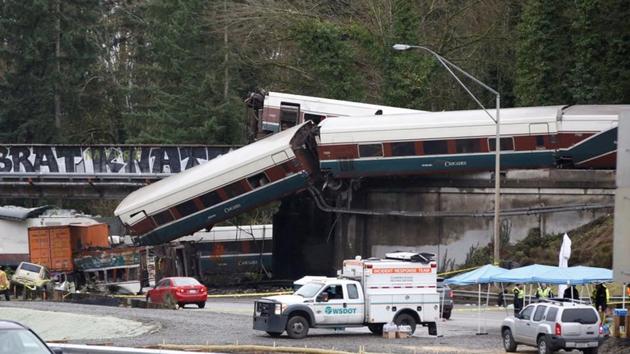 Amtrak train derailment: At first there was silence, then came screams ...