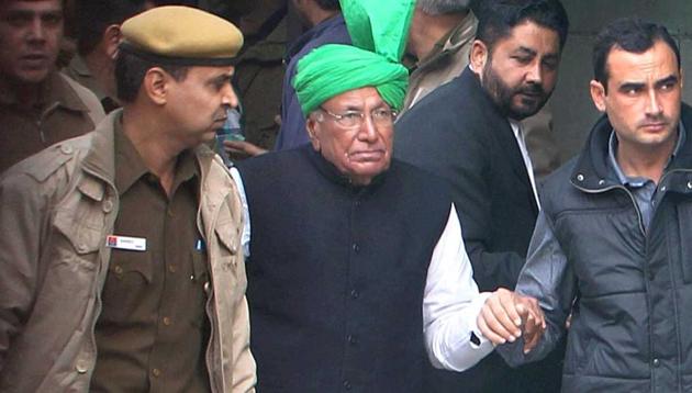 Delhi high court grants 2-week parole to OP Chautala to look after ...