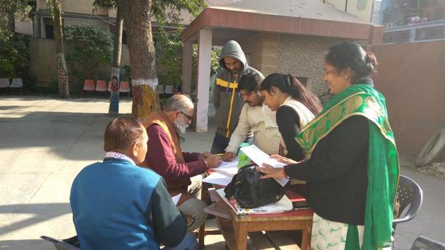 Noida: 2,947 submit forms at special camp to register as new voters ...