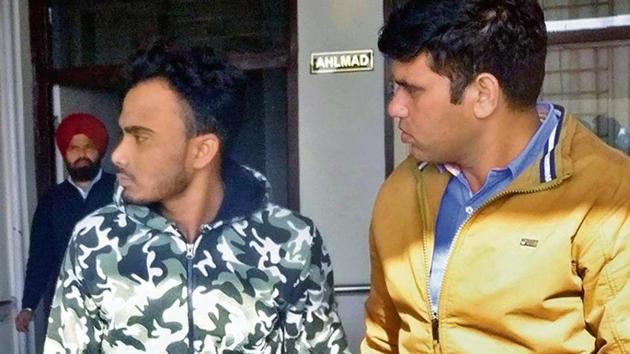 Salesman held for raping 12-yr-old in Chandigarh admits to sexually ...