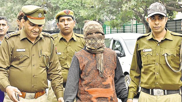 ‘Contract killer’ of jailed gangster Chennu Pehalwan held after ...