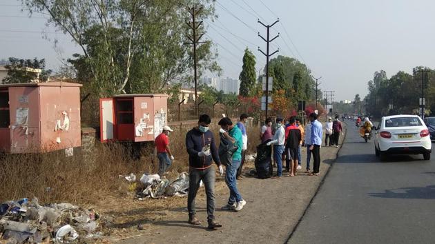 150 Pune residents clear four truckloads of garbage after organising ...