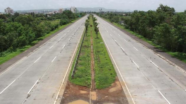 Linear infra projects must have wildlife passage plan | Mumbai news