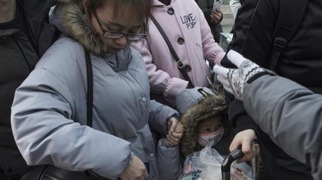Photos: Millions of migrants leave Beijing for Lunar holidays with one ...