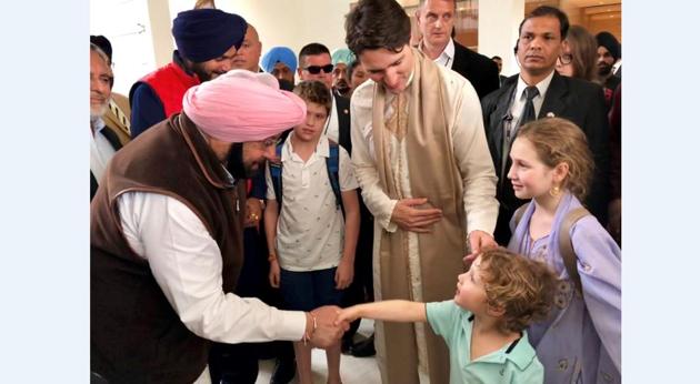 In pics: Justin Trudeau pays obeisance at Golden Temple, meets ... In pics: Justin Trudeau pays obeisance at Golden Temple, meets ...