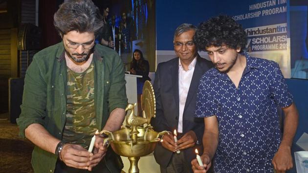 Hindustan Times Scholarship Programme 2017-18: Would you prefer a world ...