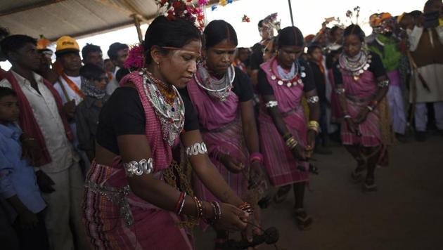 Gulal, paan, elopement: The tribal way to Tinder in Madhya Pradesh ...