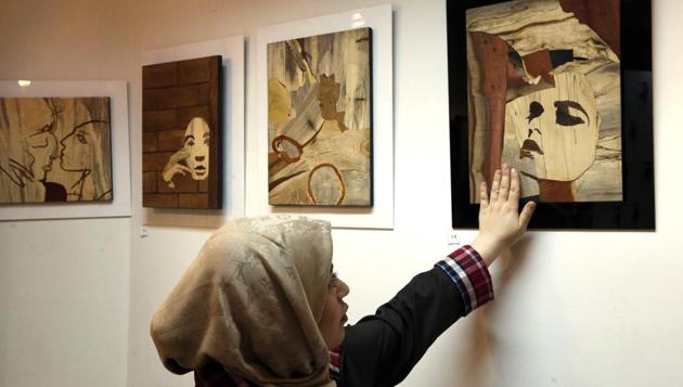 A creative outlet: Iran’s acid attack victims find new identity in art ...