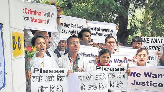 Vyapam scam: Forgery blame flies as departments try to deflect taint ...