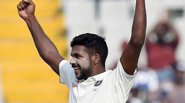 Varun Aaron to play for Leicestershire in 2018 County season | Cricket