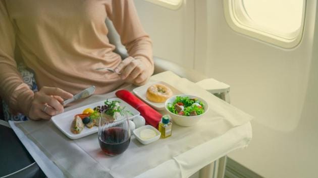 Don’t break your diet. Here are 7 ways to eat healthy while travelling ...