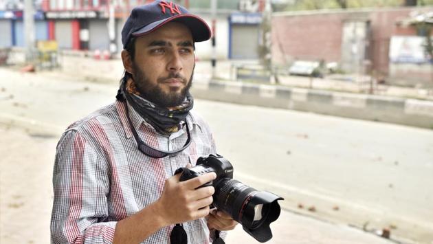 Photos: Photographers in Kashmir as witnesses to the region’s conflict ...