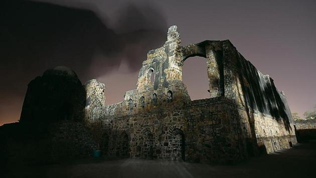 Tours of ‘ghost ­ridden’ forts, tombs and graveyards a big draw in ...