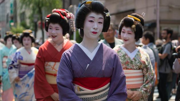 Photos: Costumes, Geishas and Yakuza at Japan’s Sanja Matsuri festival ...