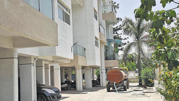 HT follow-up: Recover cost of water tanker supply from builder, PMC advises housing society ...