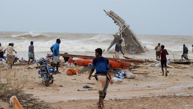 3 Indians killed, several missing after Cyclone Mekunu hits Oman and ...