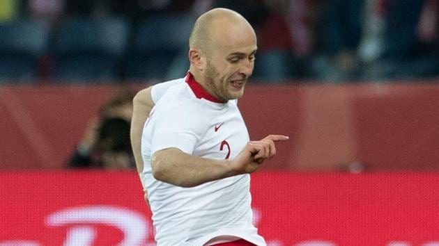 FIFA World Cup 2018: Michal Pazdan turns saviour for Polish journalist ...