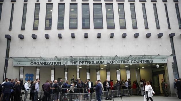 OPEC proposes pact to raise oil production despite Iran walkout ...