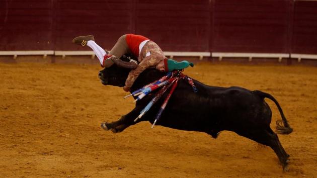 Photos of the week: No stoppin’ Verstappen and Neymar rolls out of ...