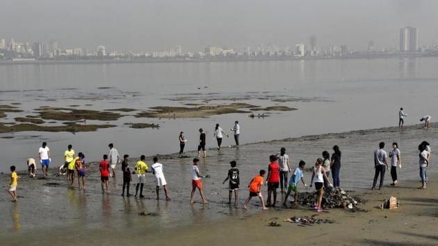Speakers at Mumbai’s Dadar beach to announce high tide alerts | Mumbai news