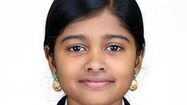 Kerala girl trolled for selling fish after college to get government ...