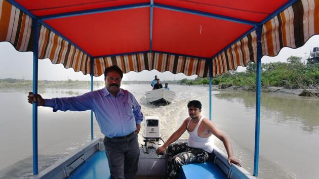 Photos| Delhi Boat Club: The daredevils patrolling the Yamuna ...