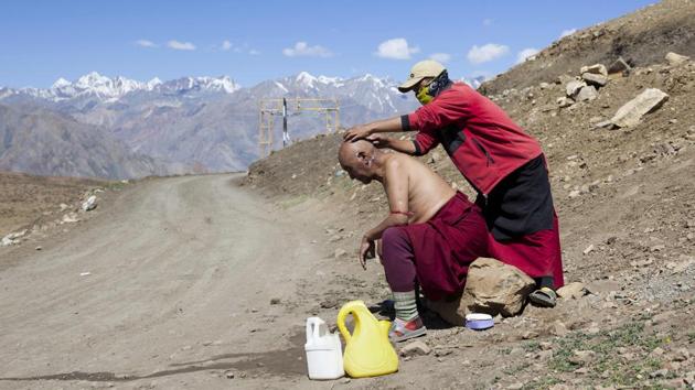 Photos: As winter approaches, Himalayan Buddhists prepare for isolation ...