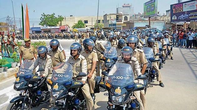 Noida, Ghaziabad police get 88 new Dial100 motorcycles | Hindustan Times