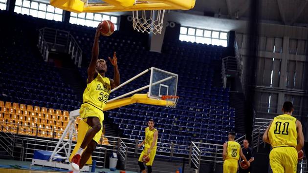 Photos: A migrant’s journey from Congo to Greece’s basketball league ...