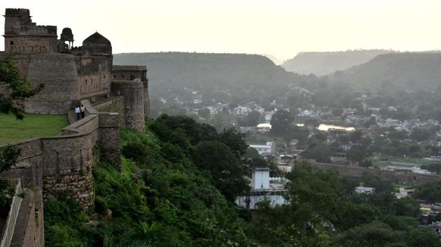 Photos: Chronicling Chanderi, beyond textiles and cinematic portrayals ...