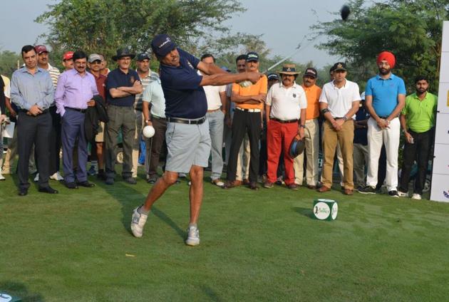 Kapil Dev finishes third at All India Seniors Golf Championship ...