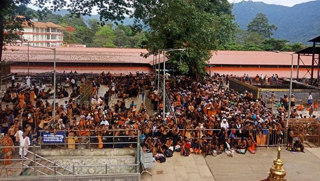 ‘Don’t want bloodshed’: Woman journalist tells devotees, calls off ...