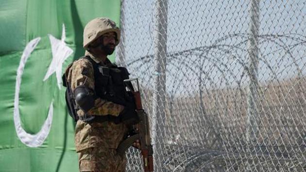 Pakistan closes 2 main border gates ahead of elections in Afghanistan ...