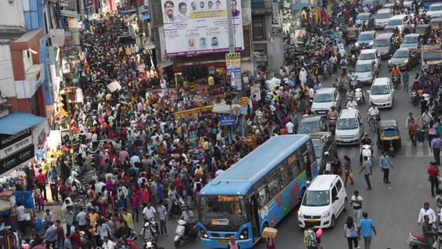 #puneinpixels City sparkles to welcome the festival of lights ...
