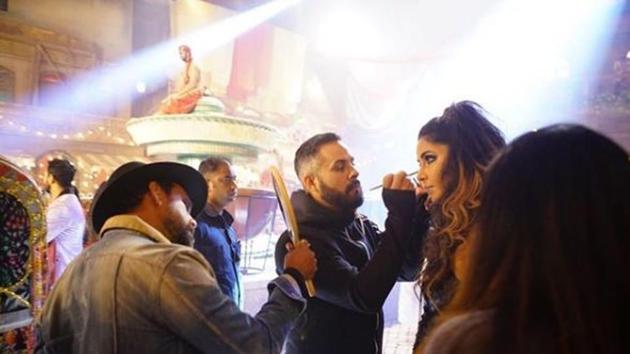 Katrina Kaif shares photos from Zero sets, shows how it takes an army ...