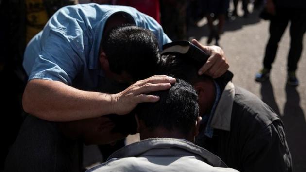 Photos: Faith bolsters migrants as caravans journey towards the US ...