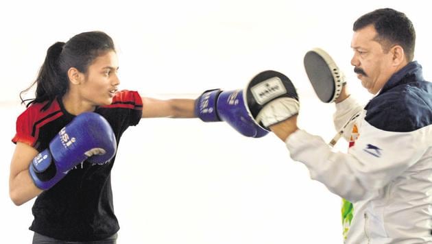 Sparring with boys helped Pune boxer Devika to box taller and senior ...