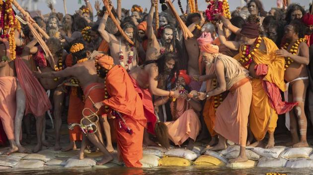 Photos: Indian transgender activist shakes up Kumbh with Kinnar Akhara ...