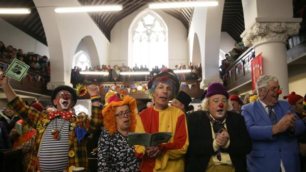 Photos: Clowns tramp to London on annual pilgrimage honouring Grimaldi ...