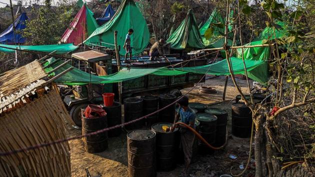 Photos: Myanmar’s black gold lures plucky oil drillers | Hindustan Times