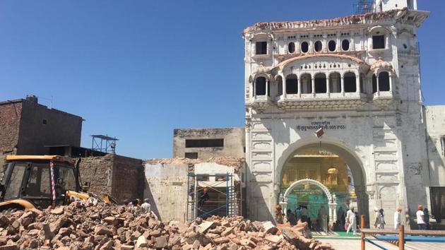 Sikh heritage bears the brunt as kar sewa turns into big business ...