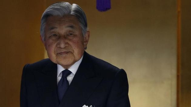 Japanese Emperor Akihito prays for peace in first abdication in 200 ...