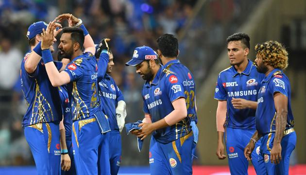 IPL 2019: MI thrash KKR by 9 wickets to top IPL table | Hindustan Times