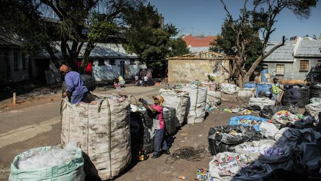 Photos: Living off garbage in South Africa’s Johannesburg | Hindustan Times