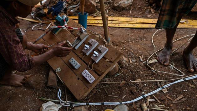 Photos: Gem hunters exploit Myanmar law change in ruby rush | Hindustan ...