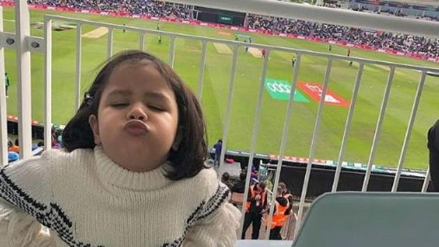 MS Dhoni daughter Ziva makes appearance during India’s ICC World Cup ...