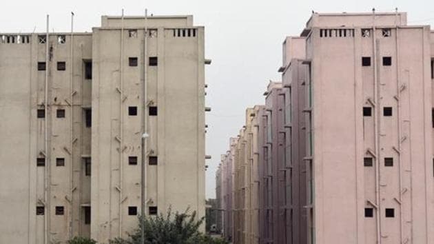 Delhi government allots EWS flats after 34 yrs | Latest News Delhi