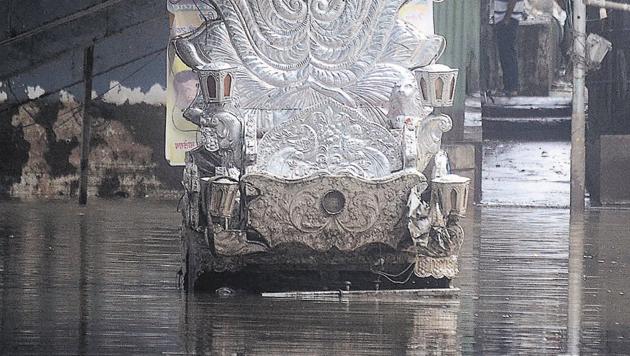 Pune civic body to study riverside constructions as rains flood ...