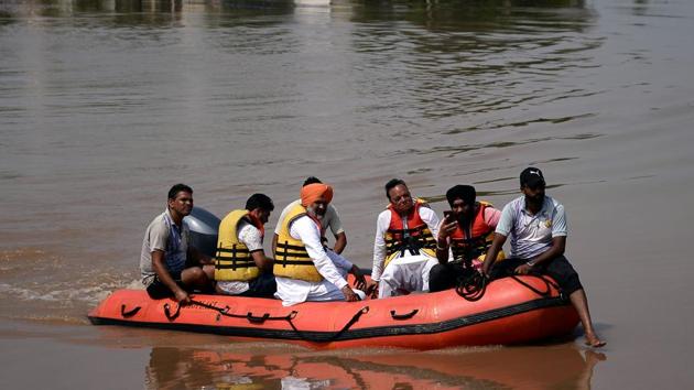 Punjab CM announces flood relief measures, orders conversion of crop ...