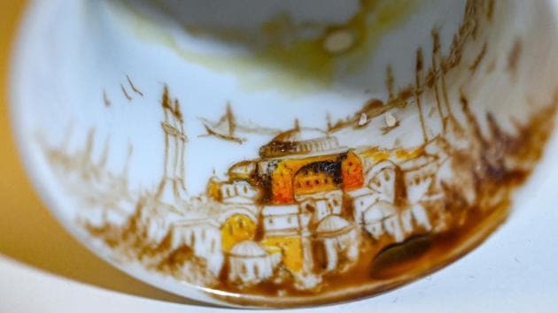 Photos: Turkey’s ‘Microangelo’ turns tiny objects into artworks ...